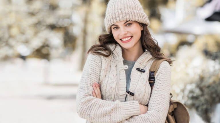 Make Someone's Day: 30 Easy Random Acts of Kindness Ideas